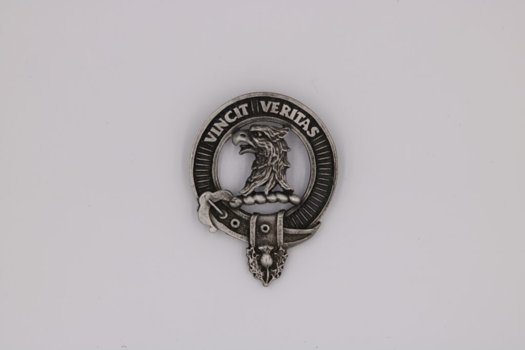 Allison Clan Crest Cap Badge - Grandfather Scottish